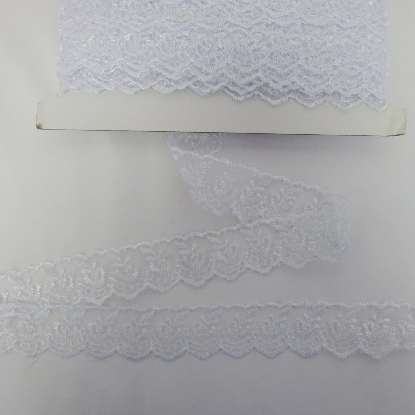 Lace Trimming Code FTY/4004 3.5cm Wide | Fabric Land